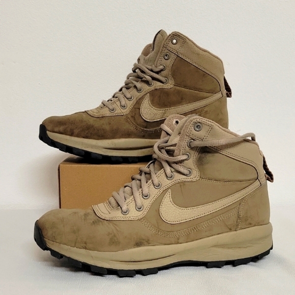 Nike | Shoes | Nike Mens Tan Manoadome Hightop Sneakers Boots | Poshmark